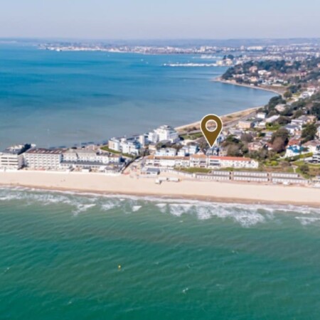 Guide to Shell Bay in Dorset - Tourism Sandbanks